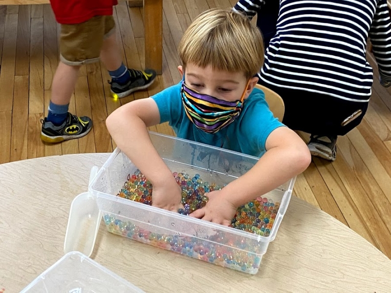 Individual Sensory Bin - Montview Preschool & Kindergarten